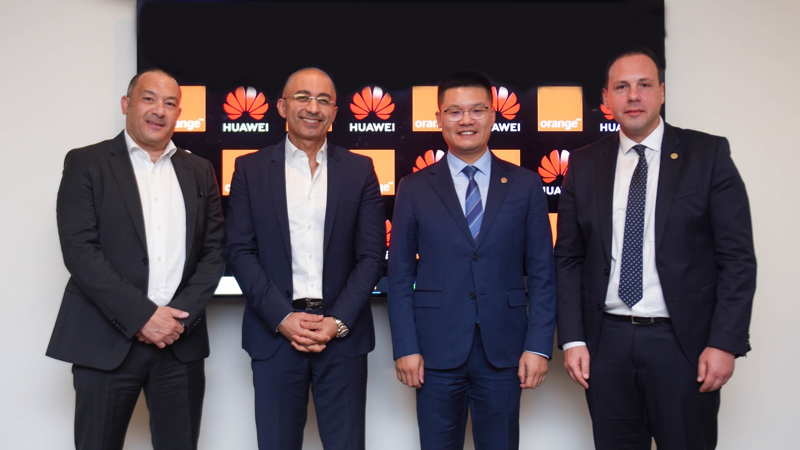 Orange and Huawei collaborate to launch Huawei SD-WAN over HCS Platform ...